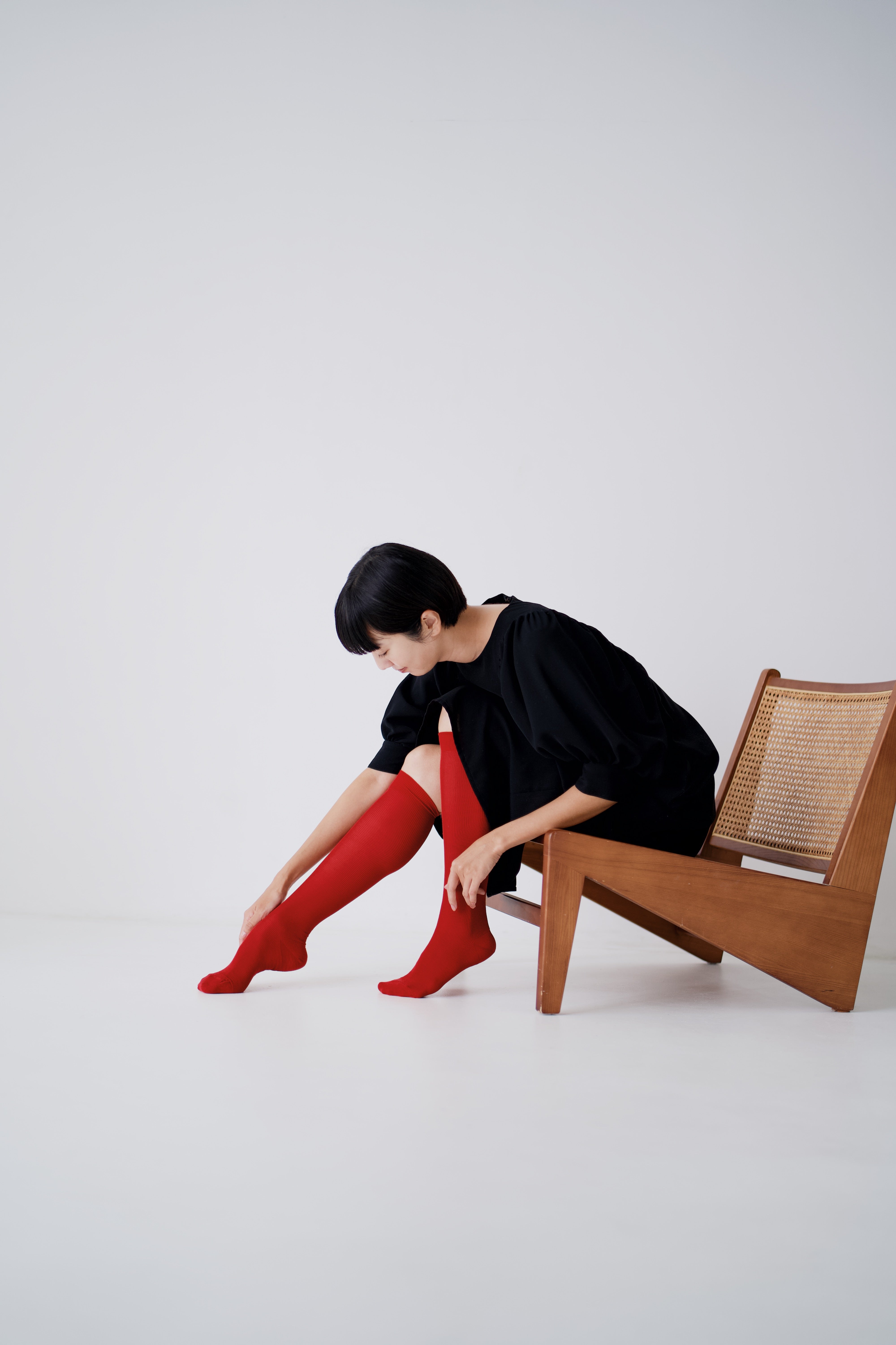 hakne - Silk Ribbed High Socks - tété